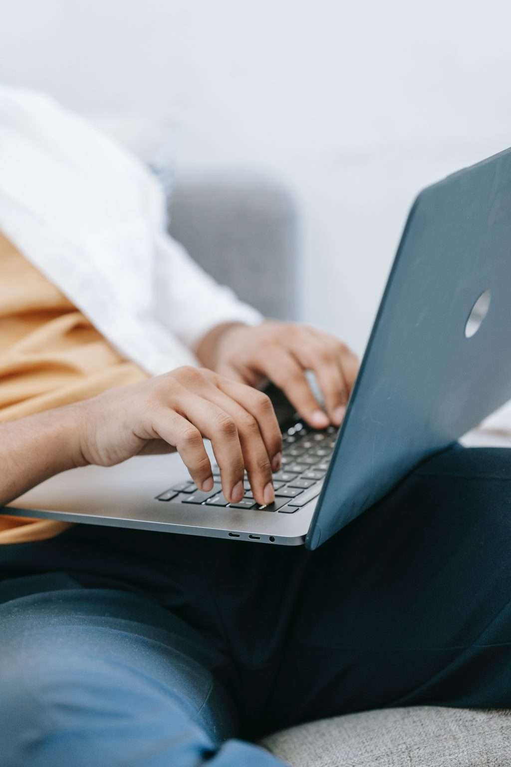 How to Adjust Logo Placement in Squarespace Header with CSS - PythonBlog